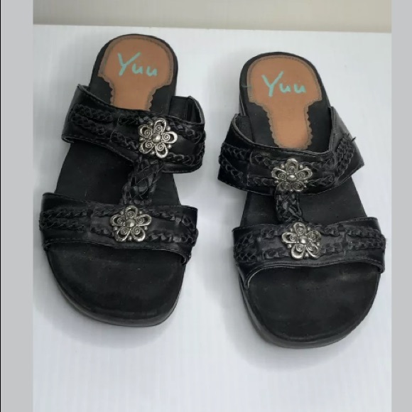 Yuu | Shoes | Yuu Justene Black Wedge Sandals Shoes | Poshmark